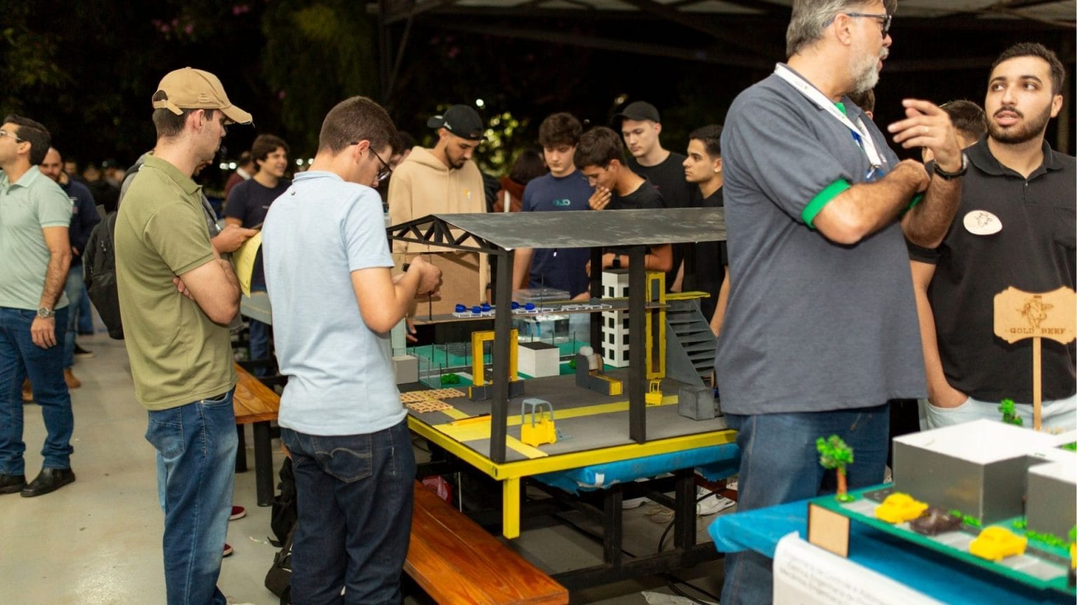 TechDay UniMAX reúne 84 projetos inovadores das áreas de Engenharia e ...